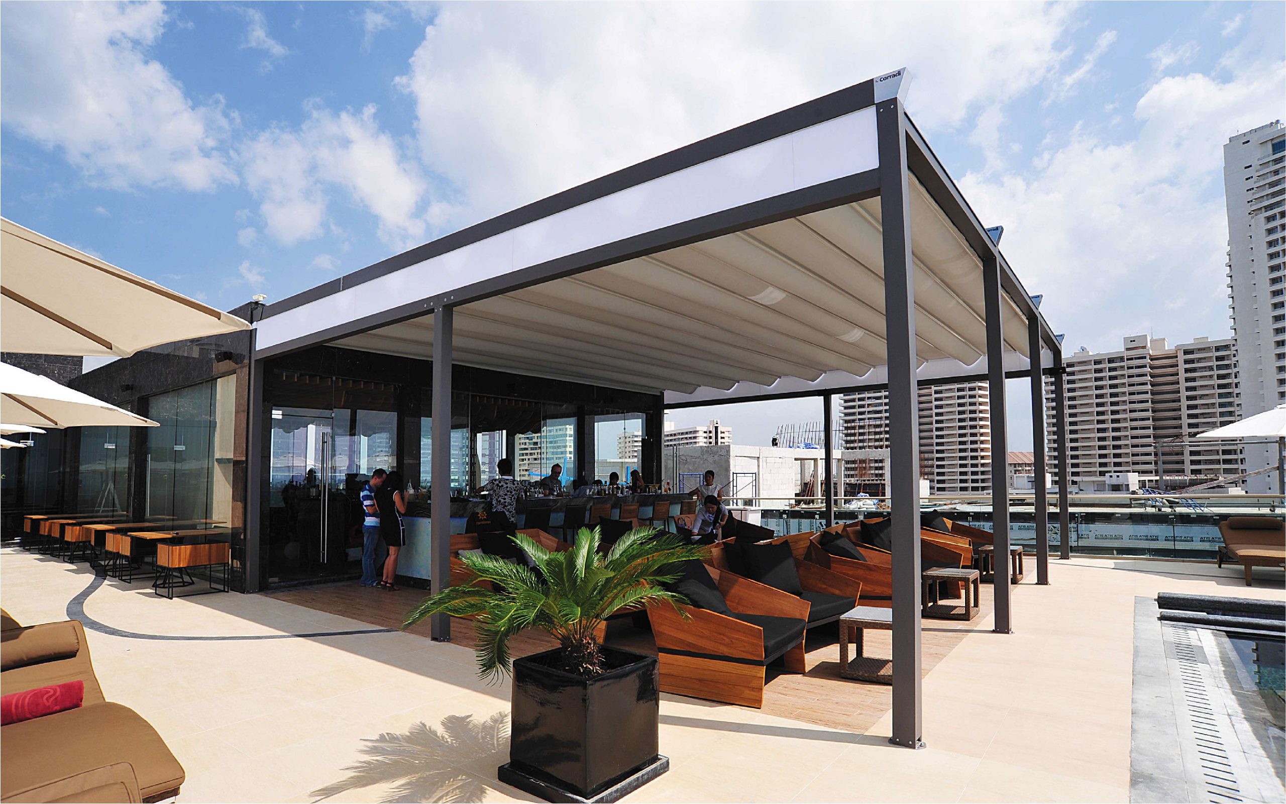 หลังคาผ้าใบเปิดปิดได้ Skylight Track System SANGTHONG Creation