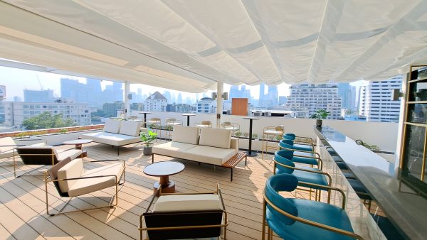 หลังคาผ้าใบเปิดปิดได้ Skylight Track System SANGTHONG Creation